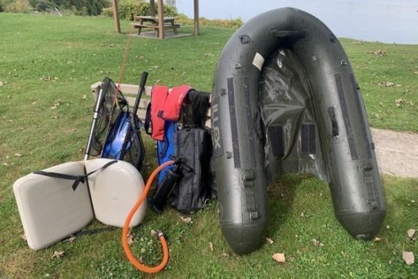 5 critères à regarder pour bien choisir un float-tube de pêche